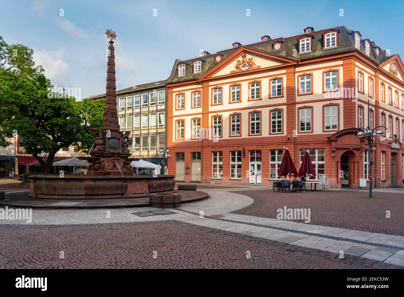Liebfrauenberg fountain hi-res stock photography and images - Alamy