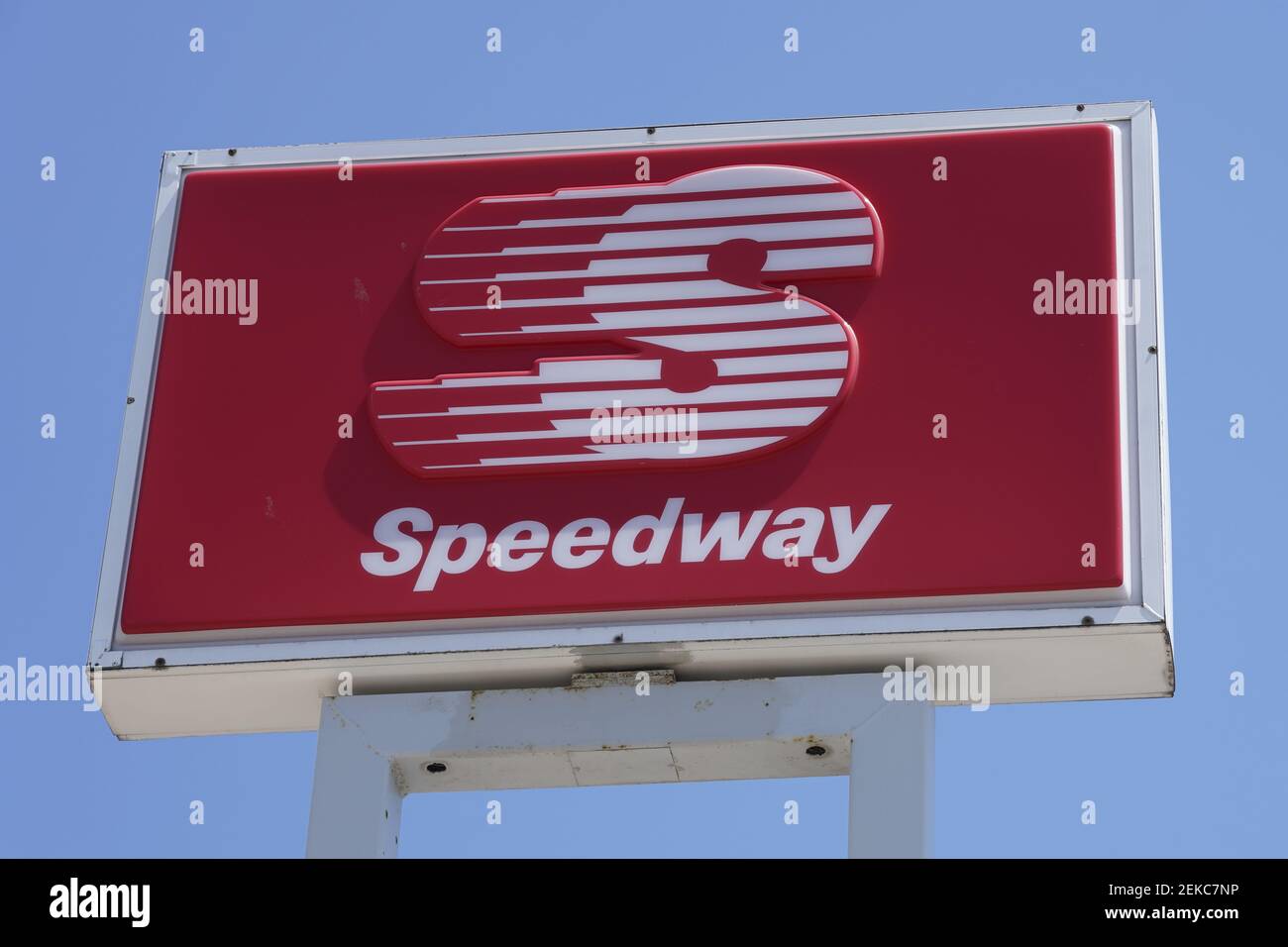 Speedway gas station sign seen in Queens. Japanese retail major Seven ...