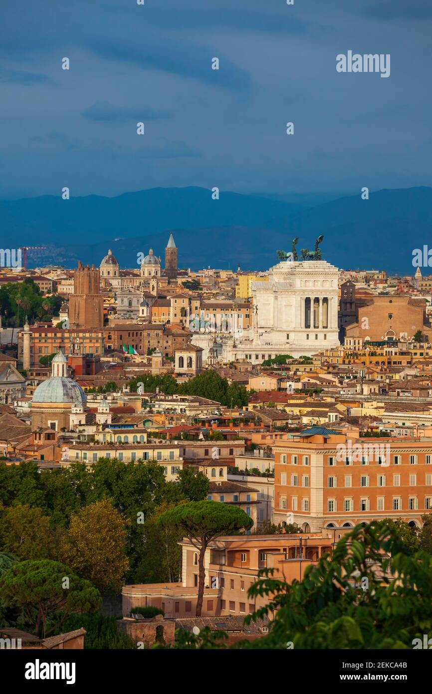 City rome italy elevated hi-res stock photography and images - Alamy
