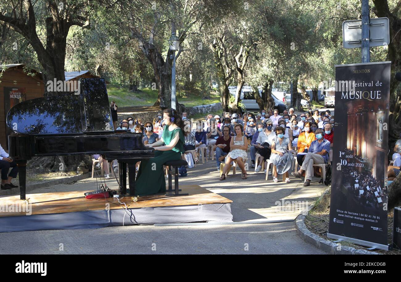 Pian idsok hi-res stock photography and images - Alamy