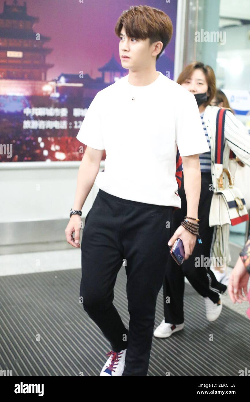 --FILE--Chinese actor Ren Jialun, also known as Allen Ren, shows up ...