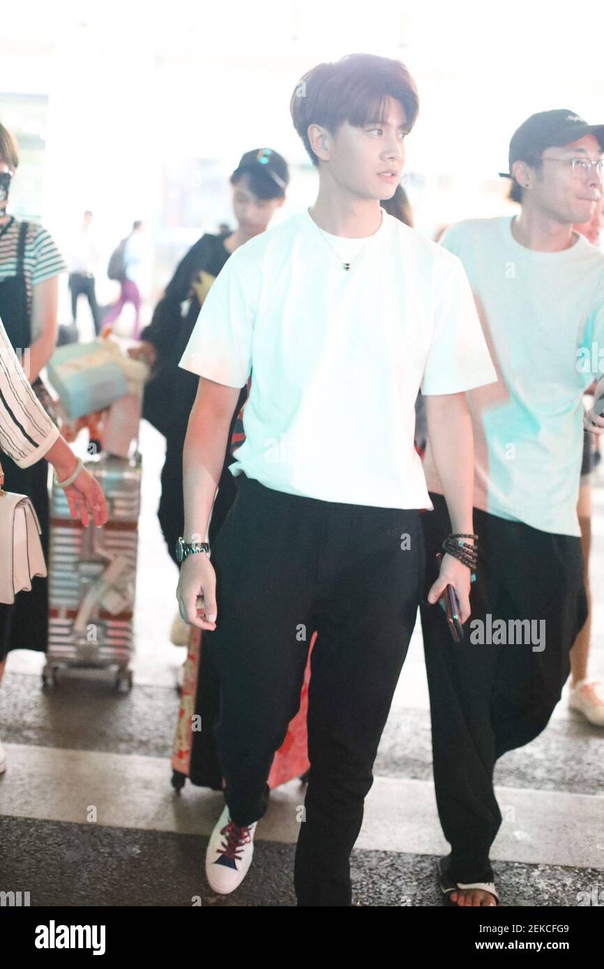 --FILE--Chinese actor Ren Jialun, also known as Allen Ren, shows up ...