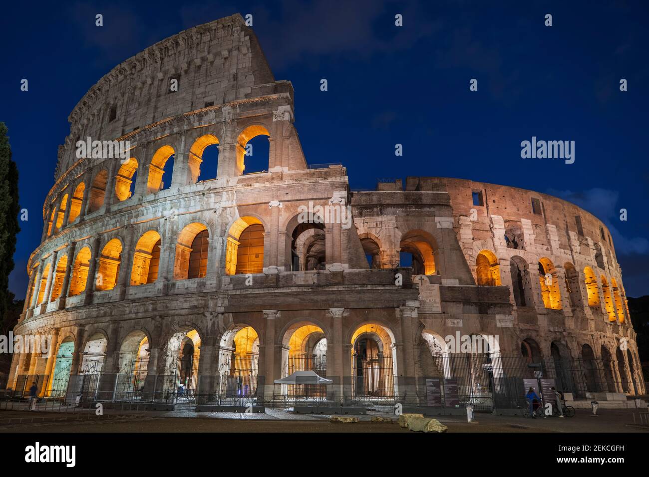 Colosseum rome night low angle hi-res stock photography and images - Alamy