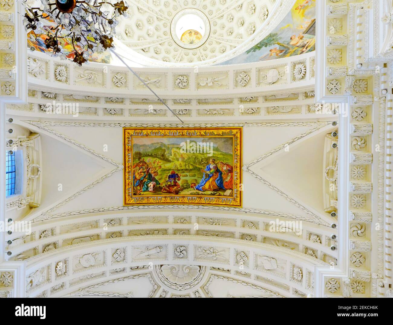 Impressive interior of St. Ursus Cathedral in Solothurn Old Town ...