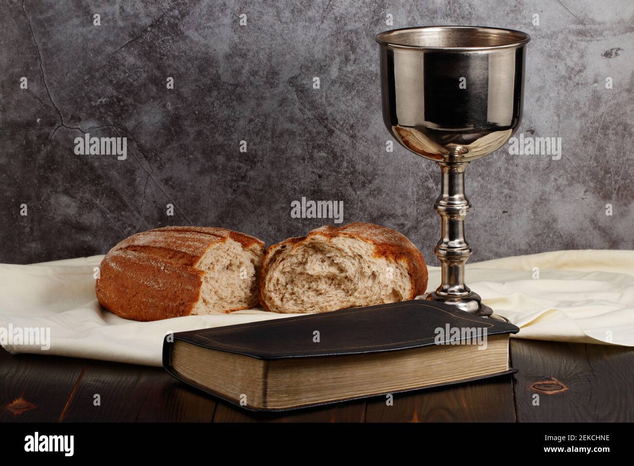 Communion Chalice High Resolution Stock Photography and Images - Alamy