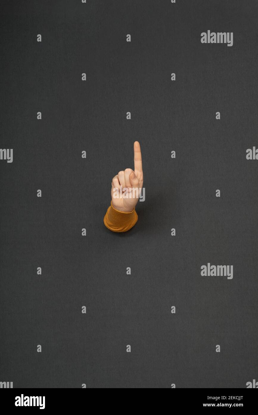 Female hand pointing hi-res stock photography and images - Alamy