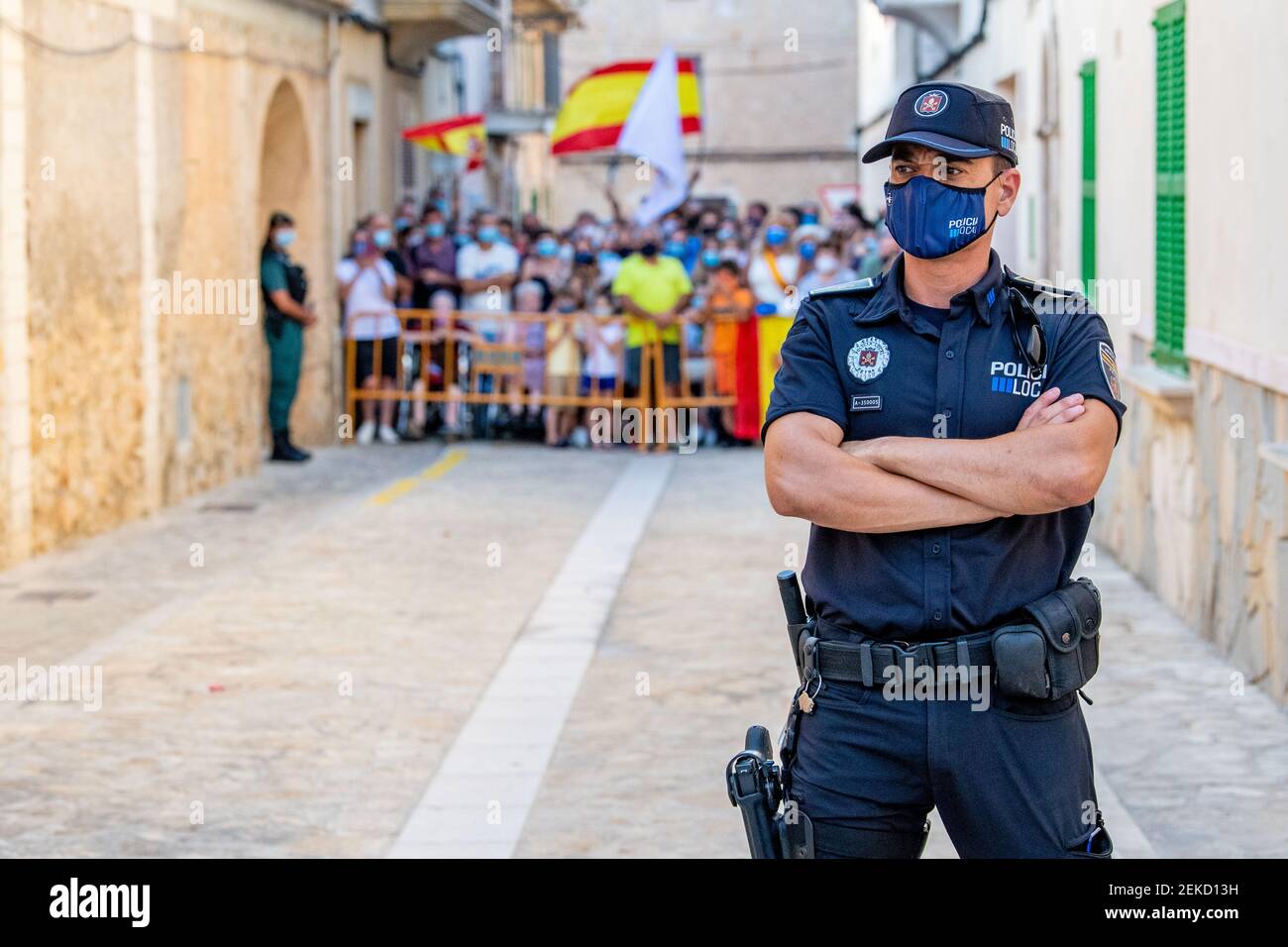 Spanish police officer wiearing mouthmask during a visit by the Spanish ...