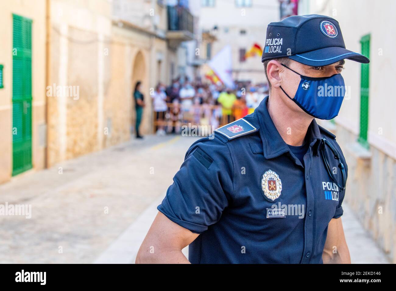 Spanish police officer wiearing mouthmask during a visit by the Spanish ...