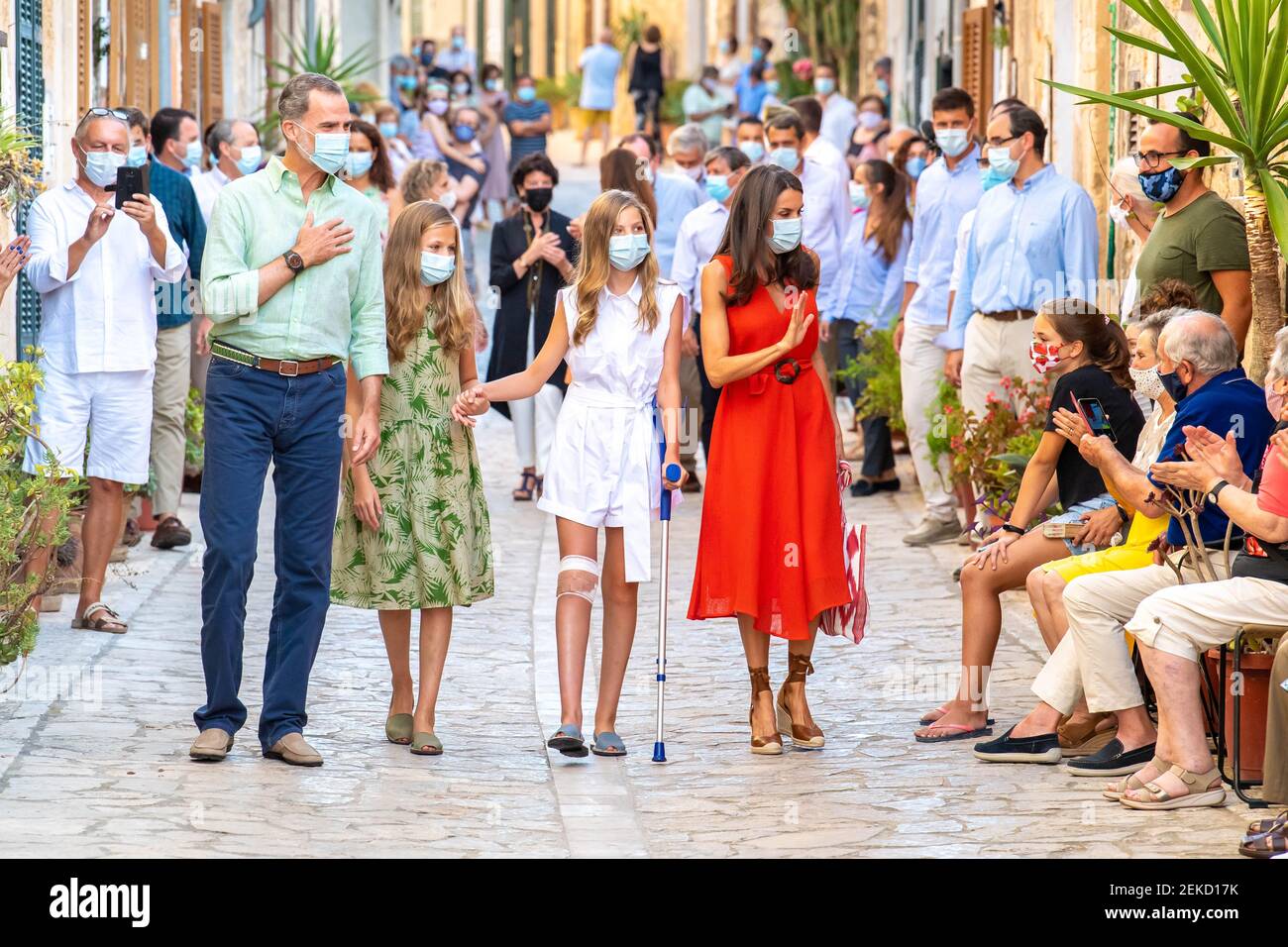 King Felipe VI of Spain and Queen Letizia with Princess Leonor and ...