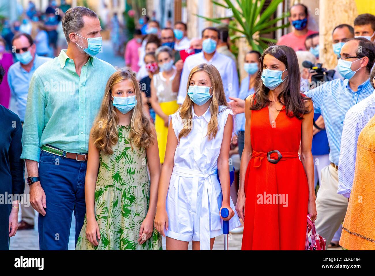 King Felipe VI of Spain and Queen Letizia with Princess Leonor and ...