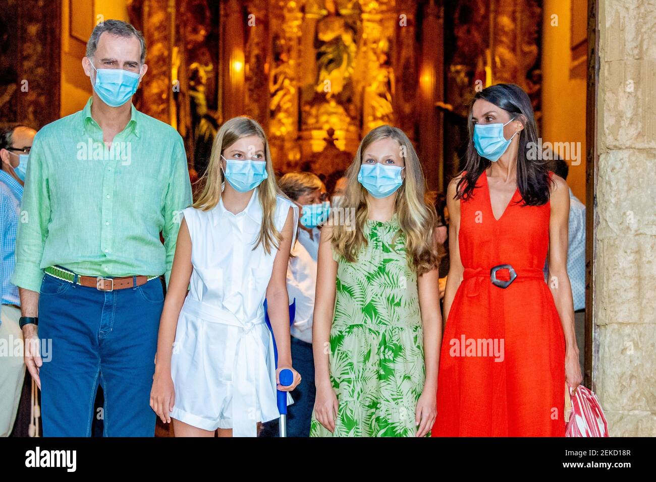 King Felipe VI of Spain and Queen Letizia with Princess Leonor and ...