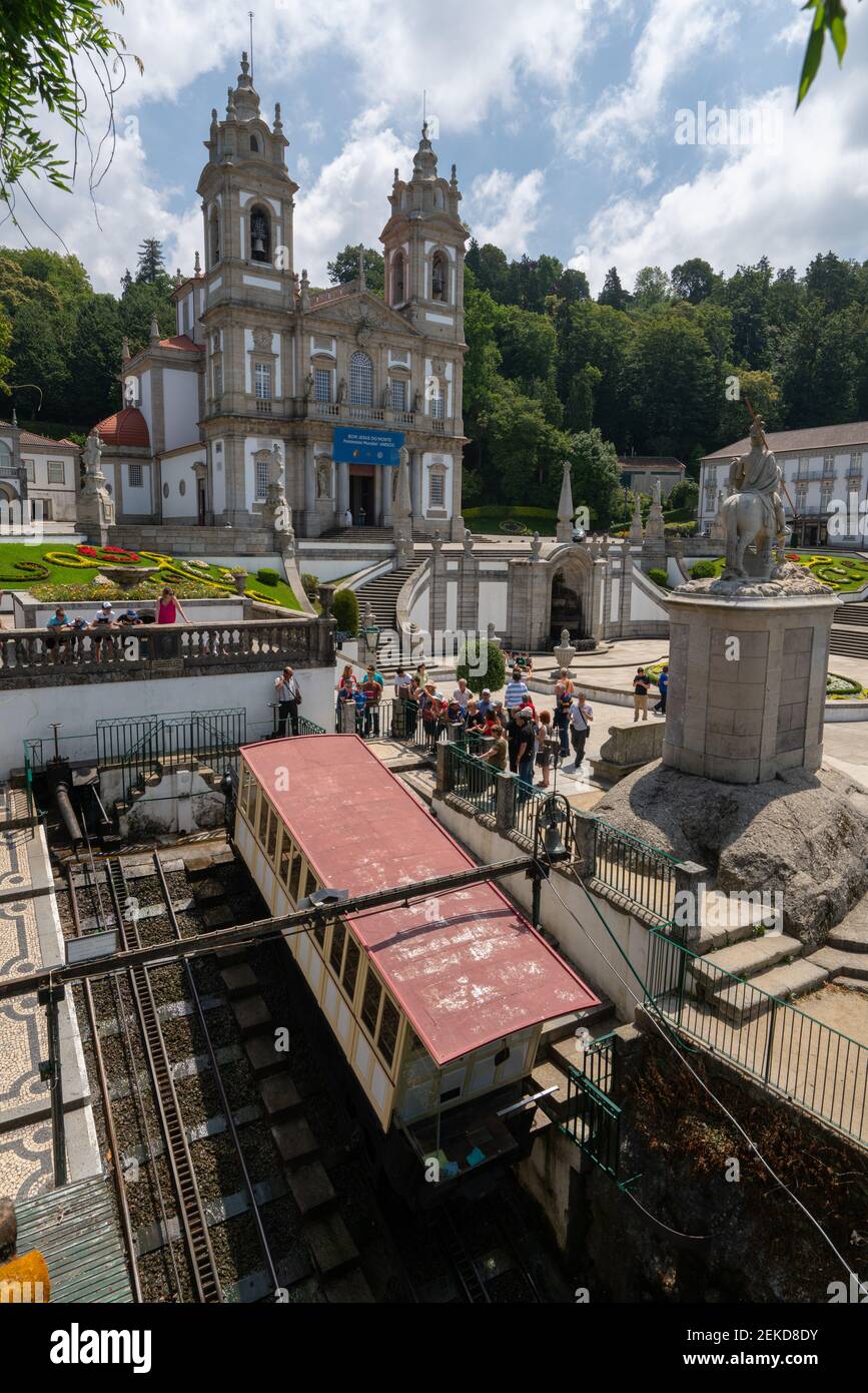 Bom jesus do monte funicular hi-res stock photography and images - Alamy