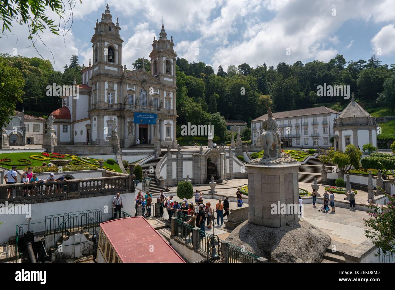 Bom jesus do monte funicular hi-res stock photography and images - Alamy