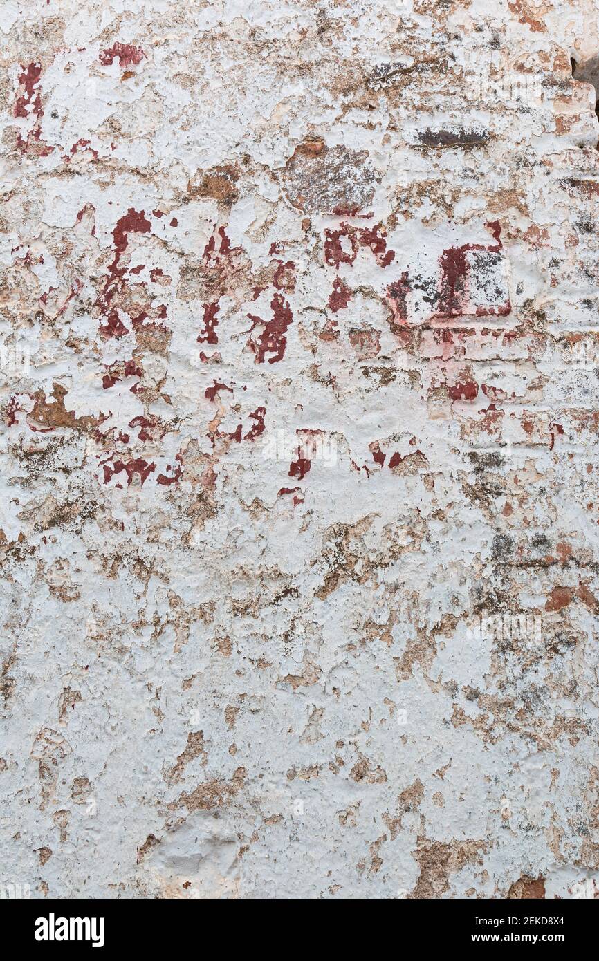 Cracked stone village house hi-res stock photography and images - Alamy