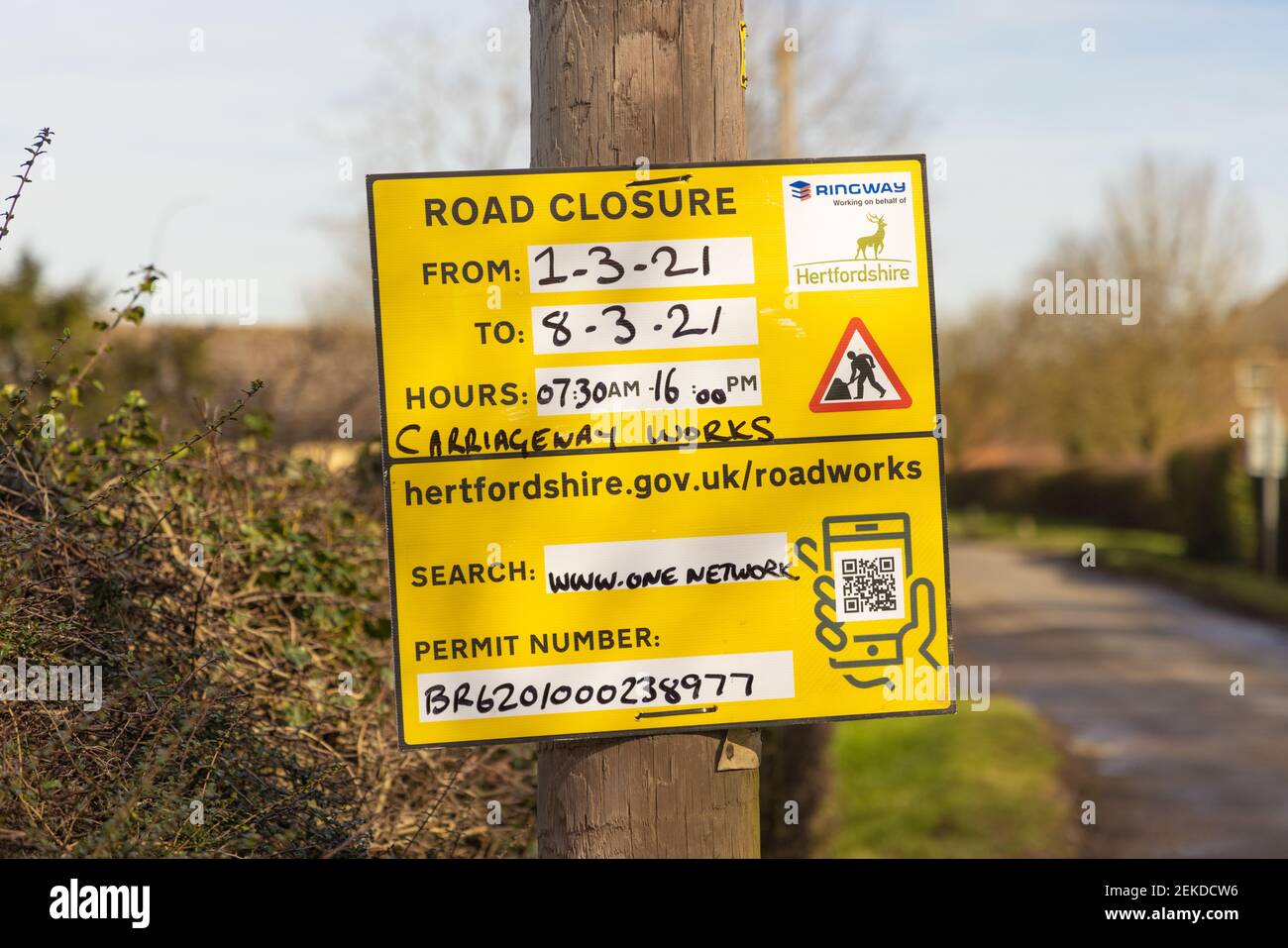 Advanced warning sign hi-res stock photography and images - Alamy