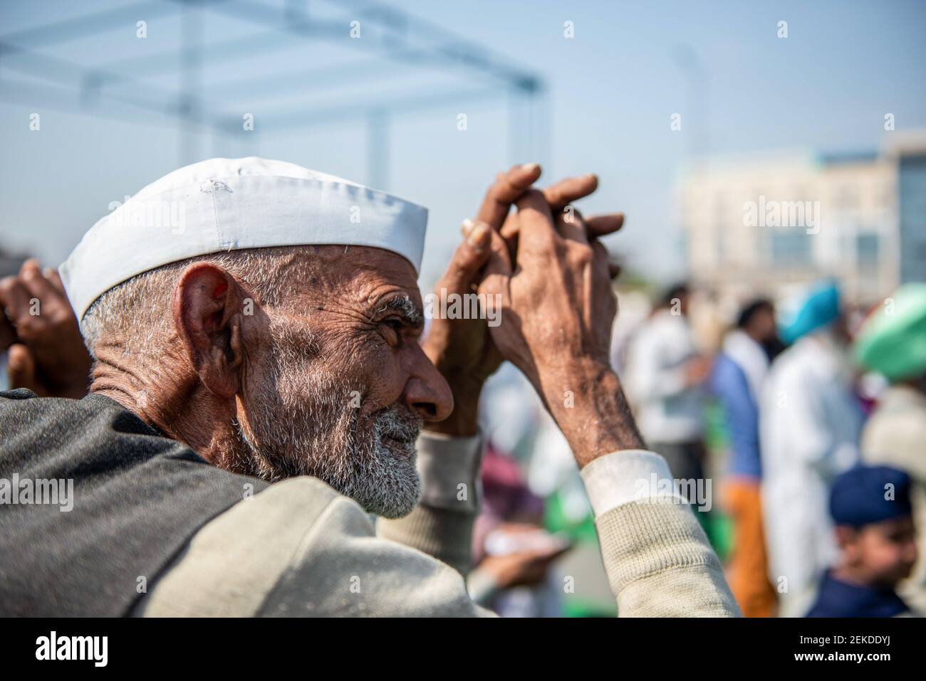 Nehru cap hi-res stock photography and images - Alamy