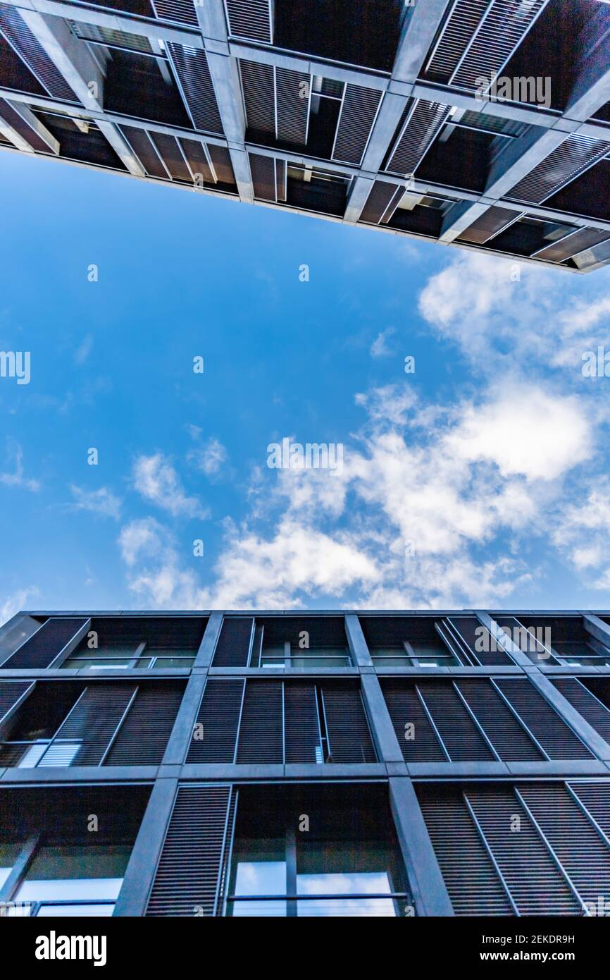 Upward view residential buildings hi-res stock photography and images ...