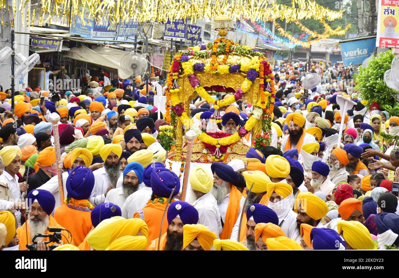 AMRITSAR, INDIA - AUGUST 19: Giani Jagtar Singh, head Granthi of Golden ...