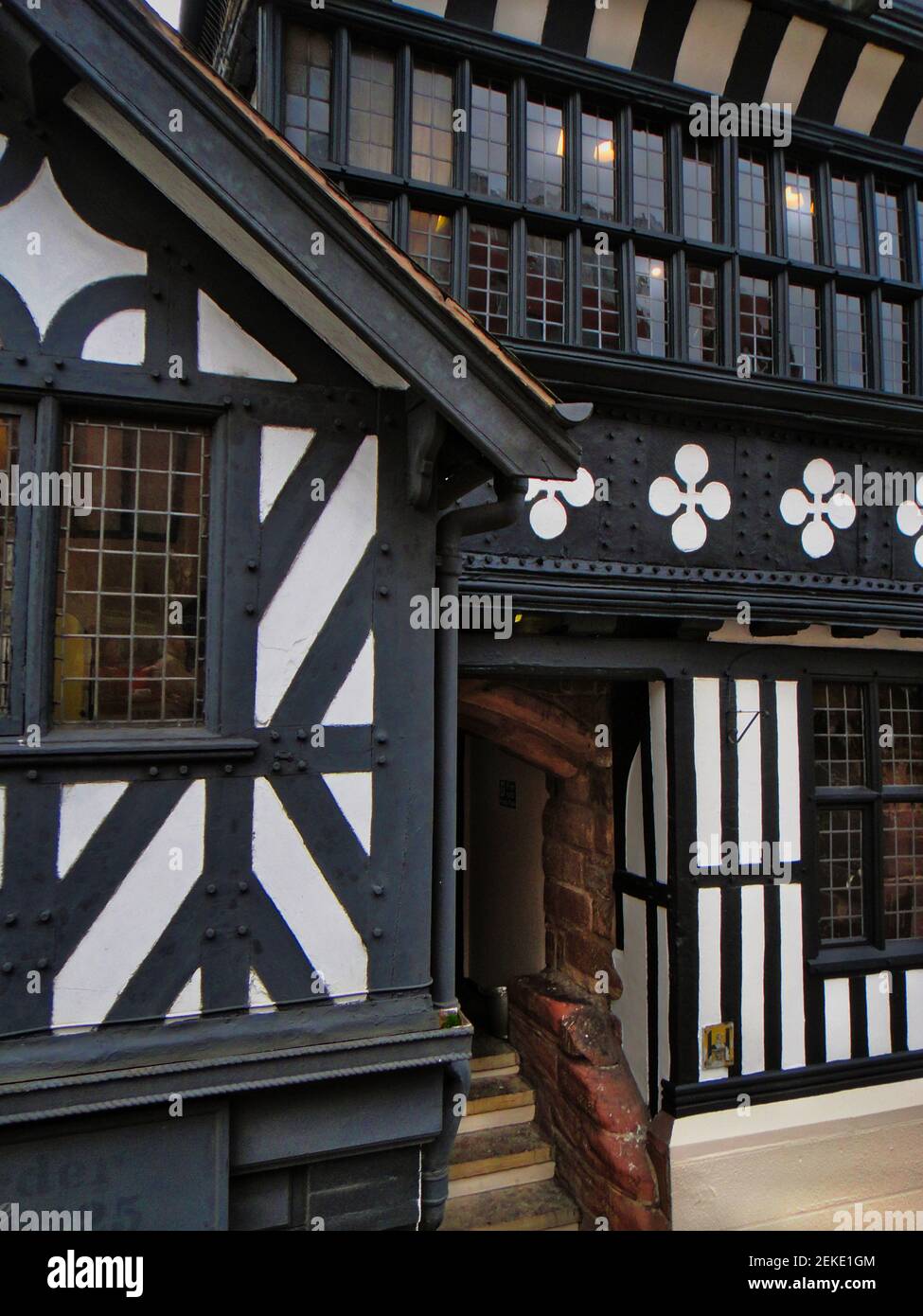 Chester black and white building hi-res stock photography and images ...