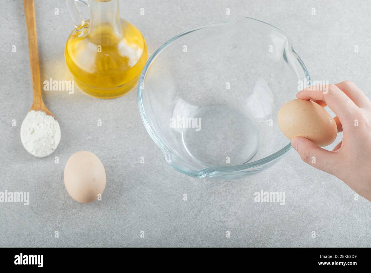 An empty glass plate with fresh chicken fresh eggs Stock Photo - Alamy
