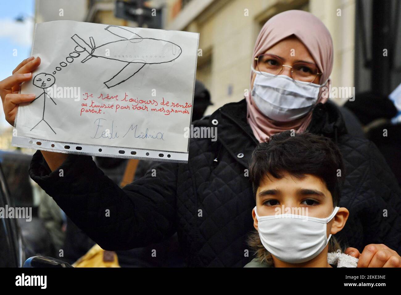 ‘Association Together Without Papers’ with paperless people demonstrate ...