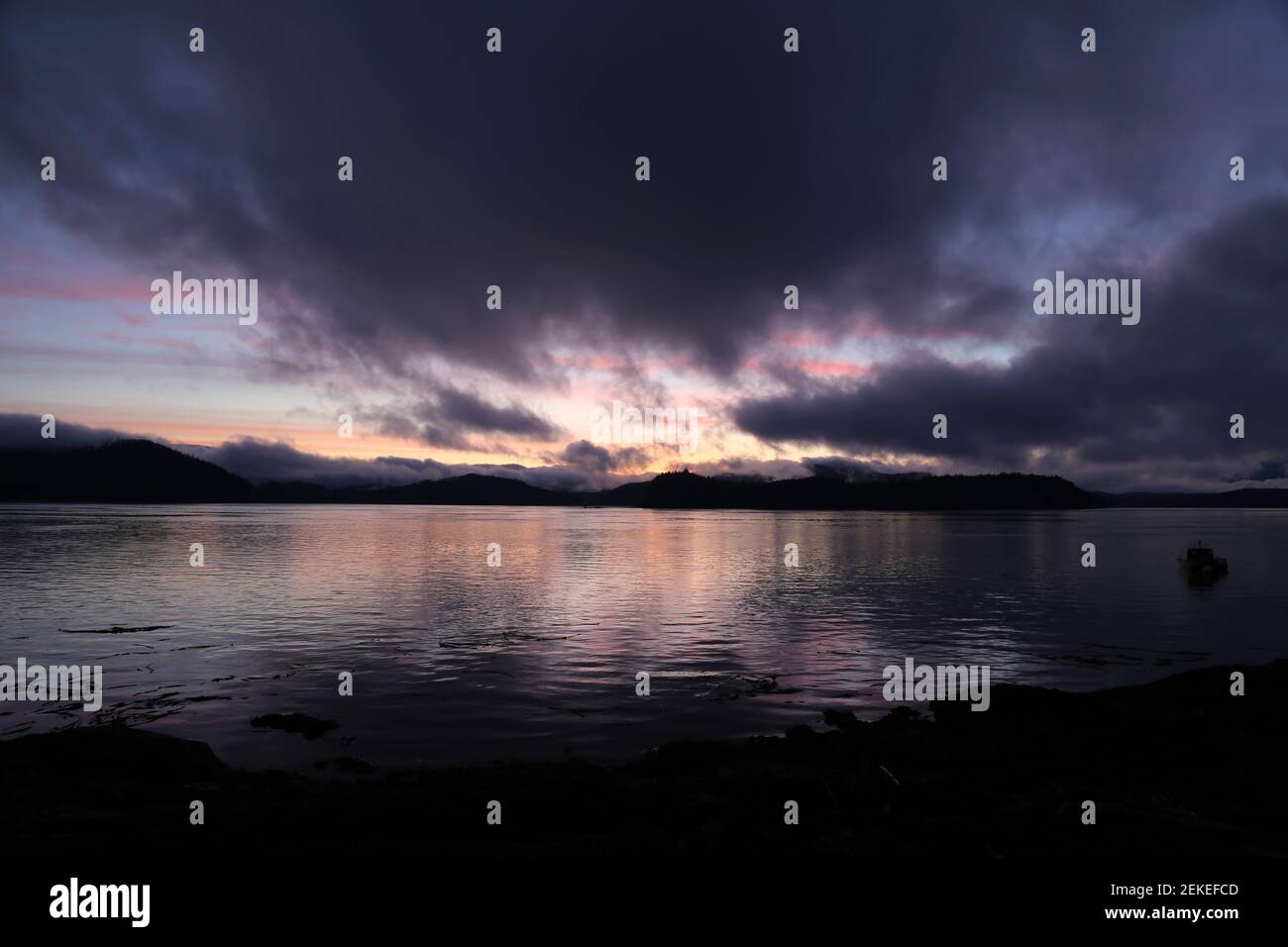 Hanson island hi-res stock photography and images - Alamy