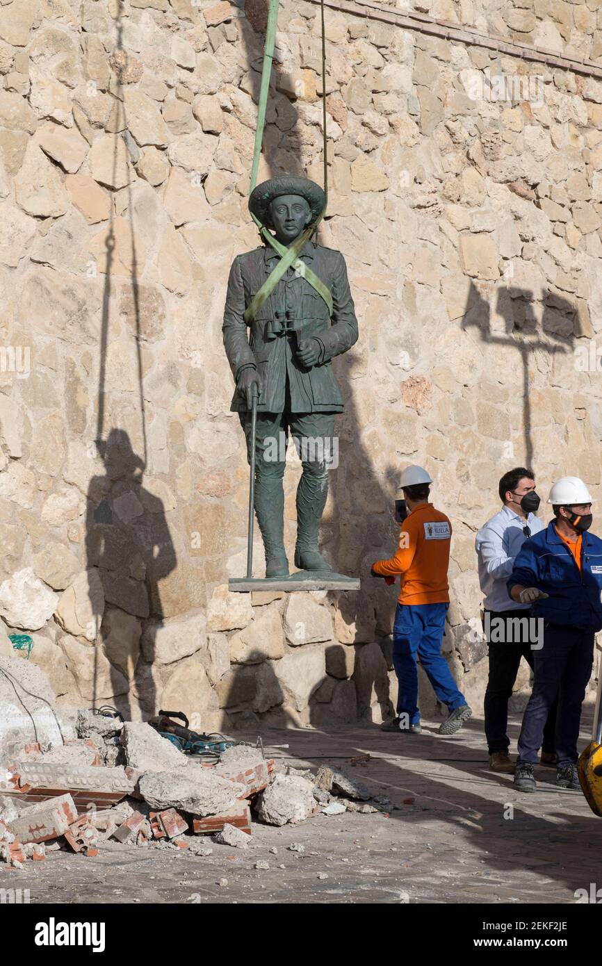 Francisco franco statue hi-res stock photography and images - Alamy