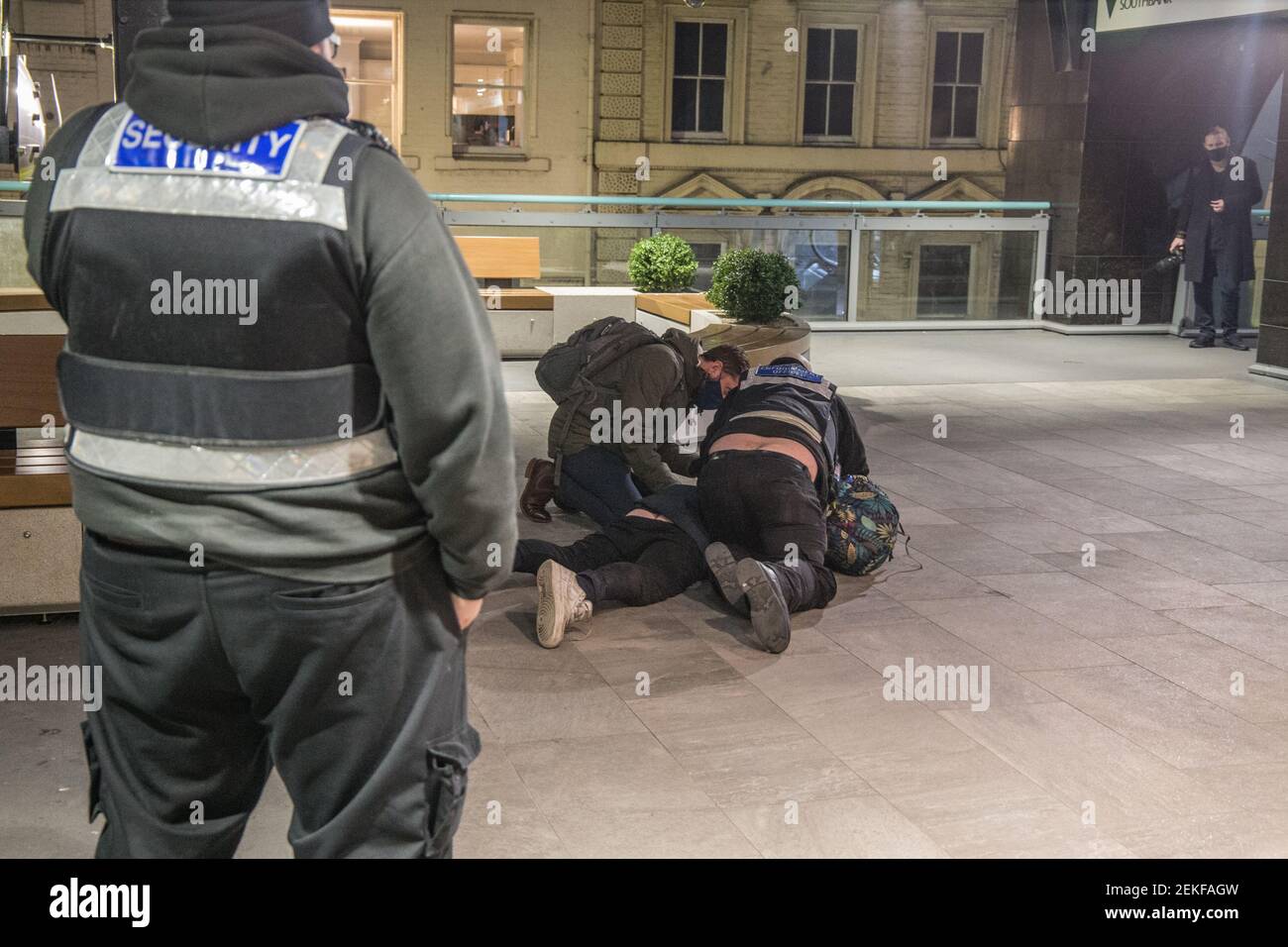 Uk police use spit guard hi-res stock photography and images - Alamy