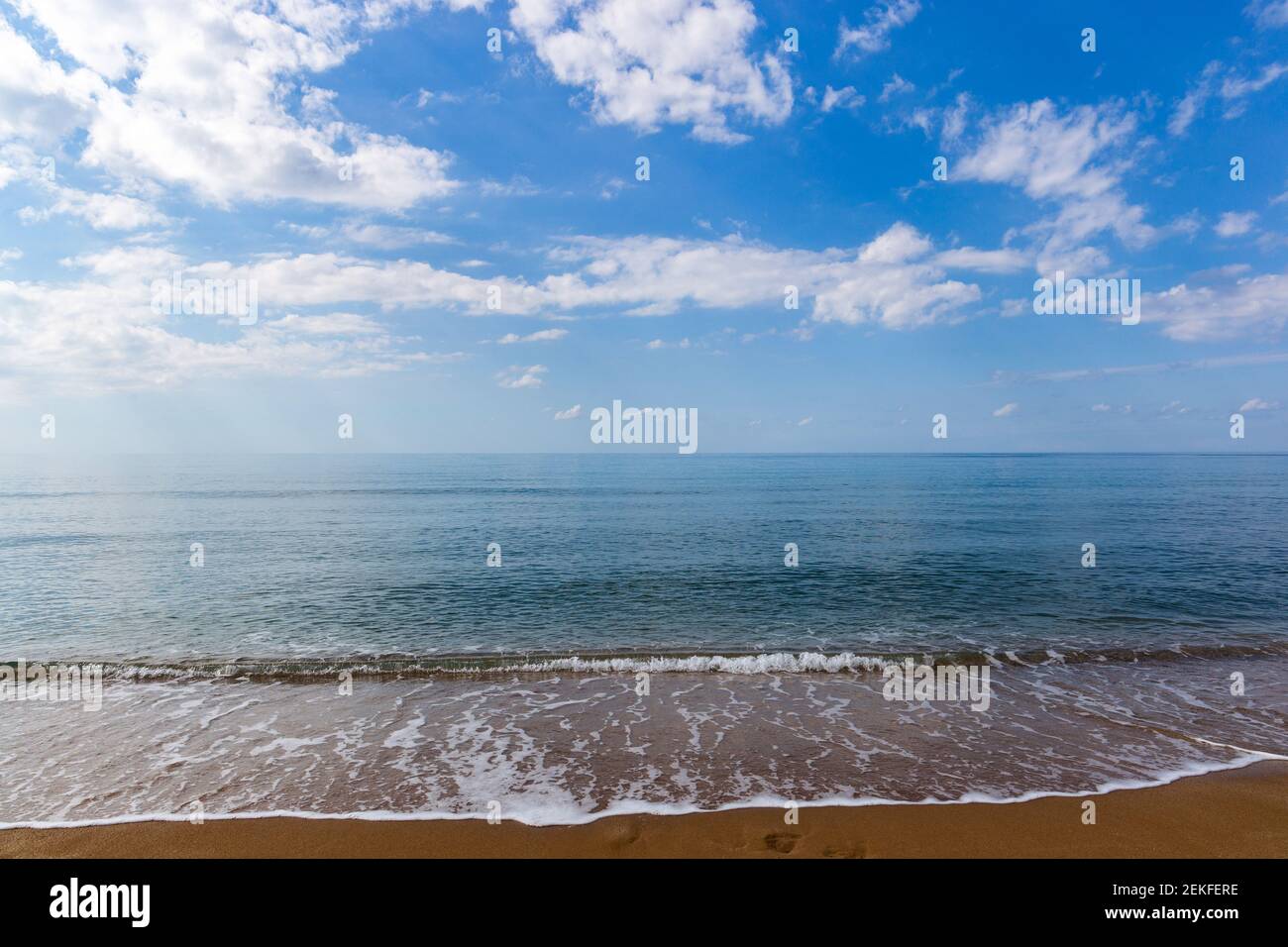 Aerial sky tranquil seashore beach hi-res stock photography and images ...