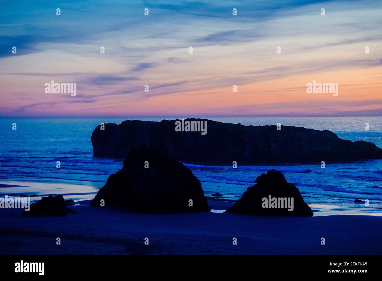 Gold beach hi-res stock photography and images - Alamy