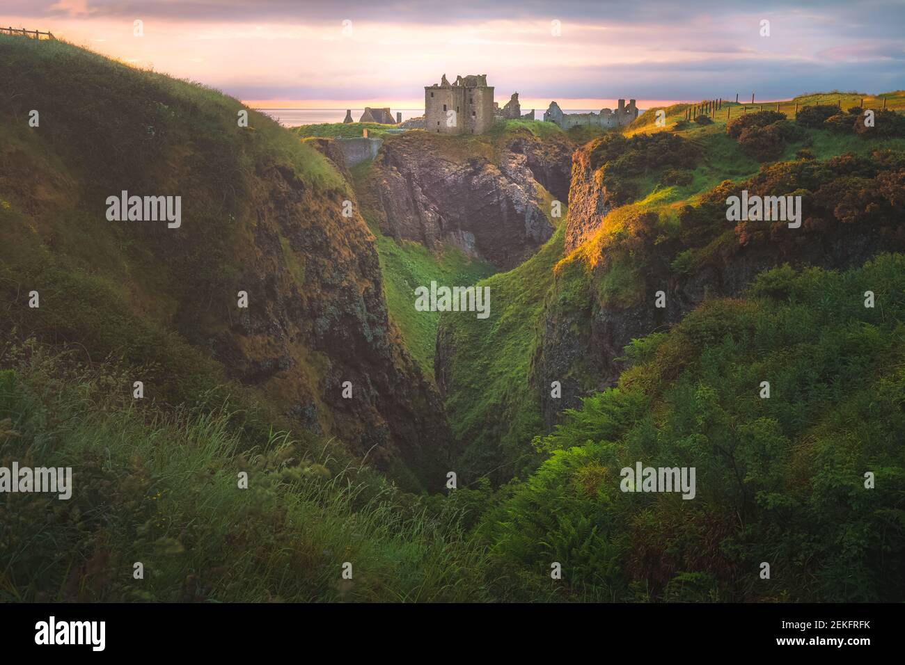 Medieval clifftop fort hi-res stock photography and images - Alamy