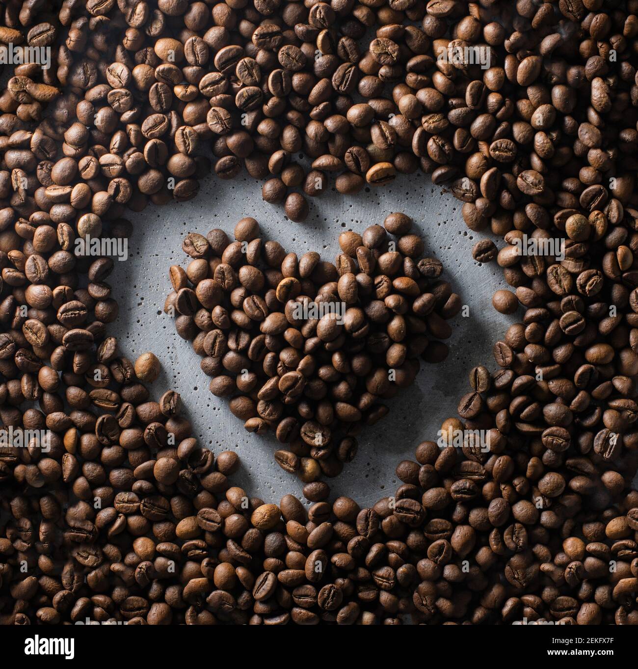 Heart made from coffee beans hi-res stock photography and images - Alamy
