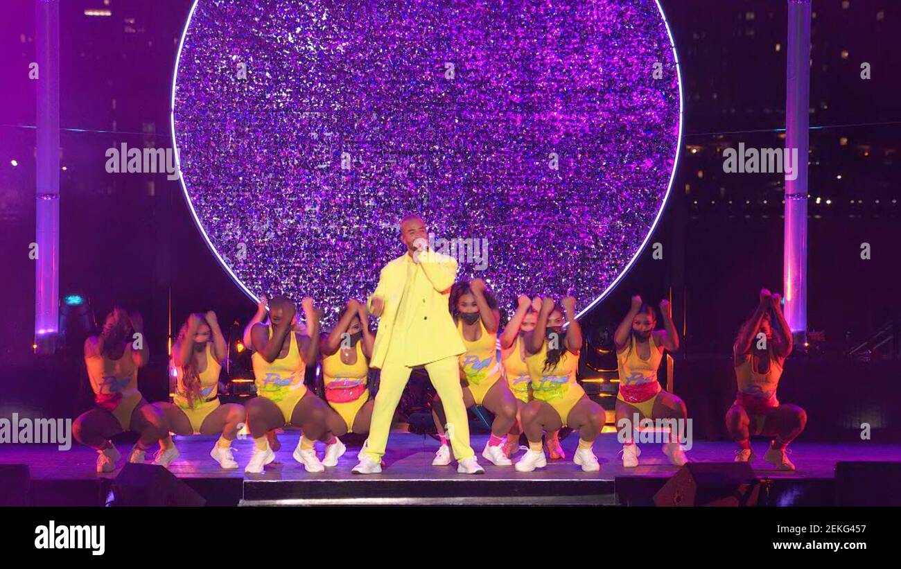 Maluma's performance for the 2020 MTV Video Music Awards released to ...