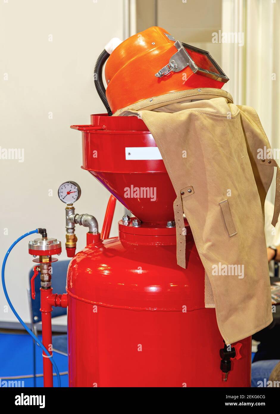 Industrial sandblaster hi-res stock photography and images - Alamy