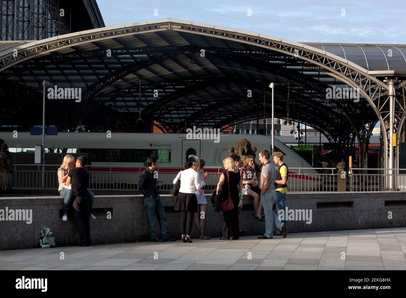 People hanging out of train hi-res stock photography and images - Alamy