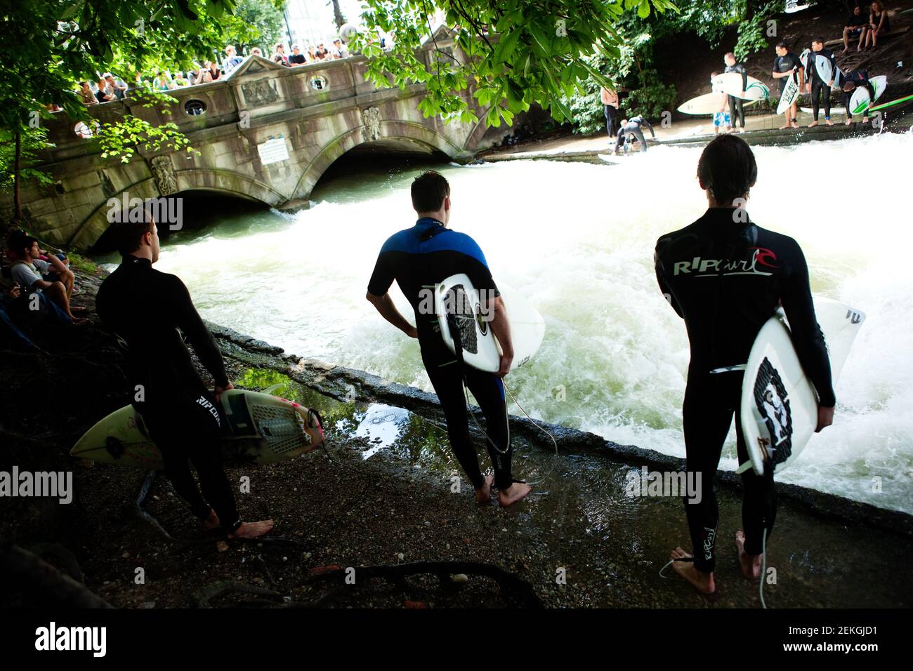 Munich surfers hi-res stock photography and images - Alamy