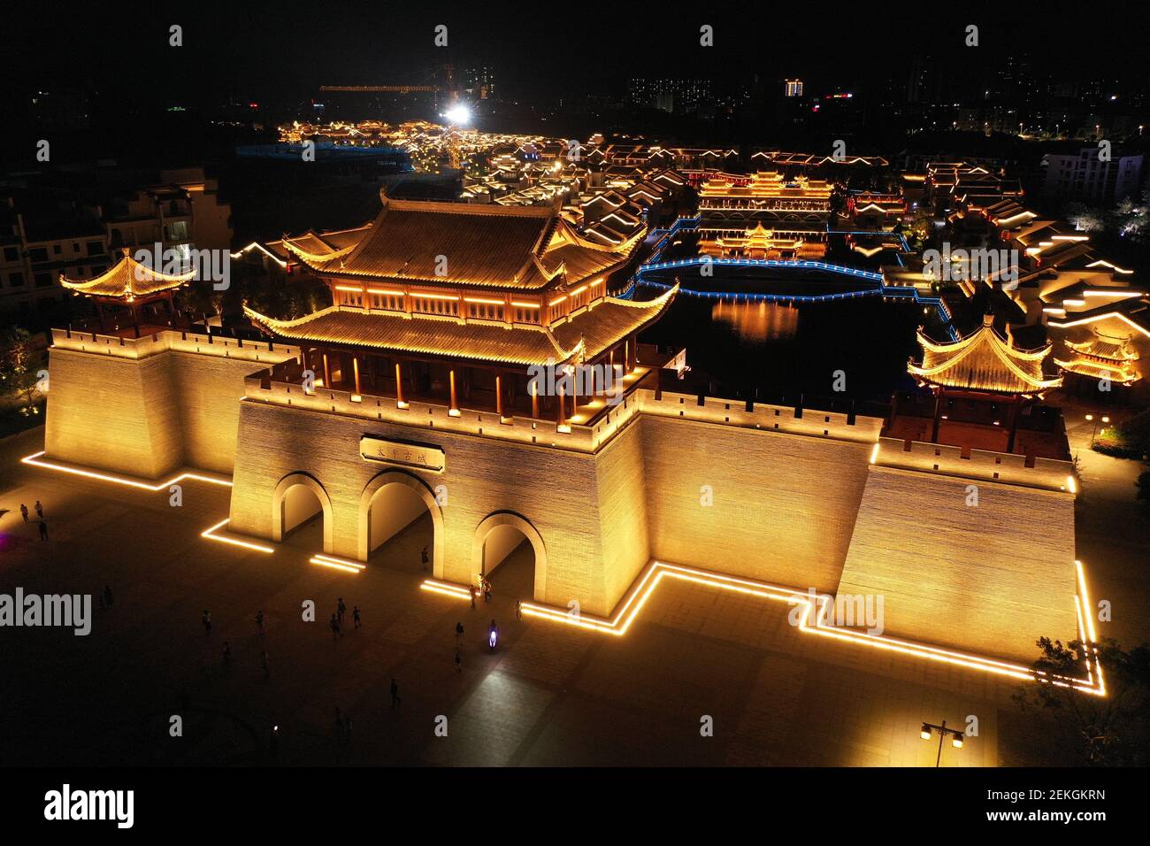 The city of Chongzuo is spending 1.8 billion yuan to build an ancient ...
