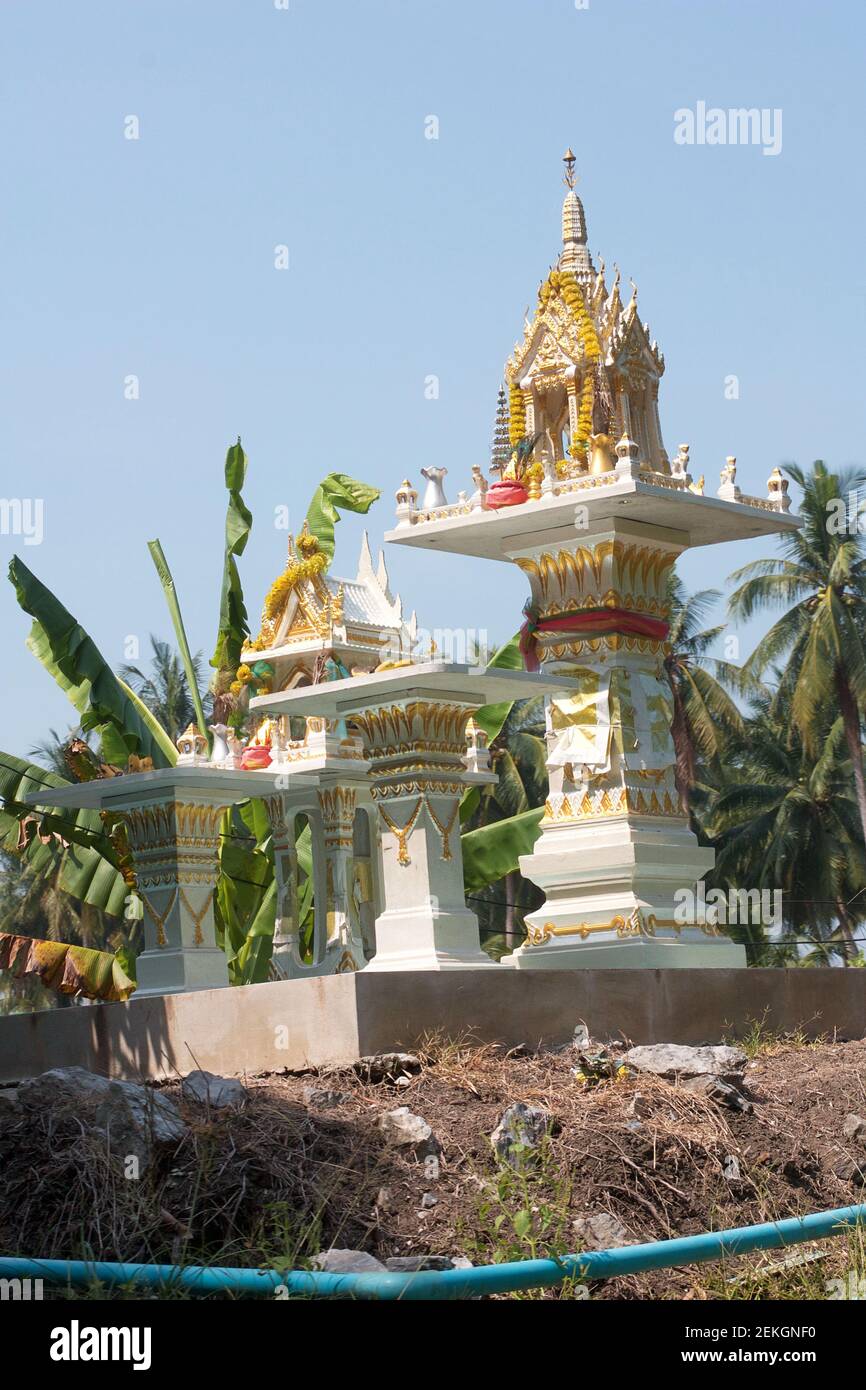 small temple by the river Stock Photo - Alamy