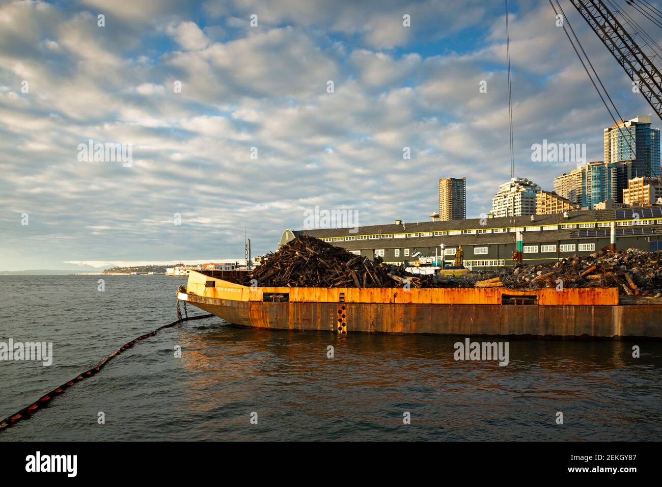 WA19321-00...WASHINGTON - A barge full of wood and hardware from the ...