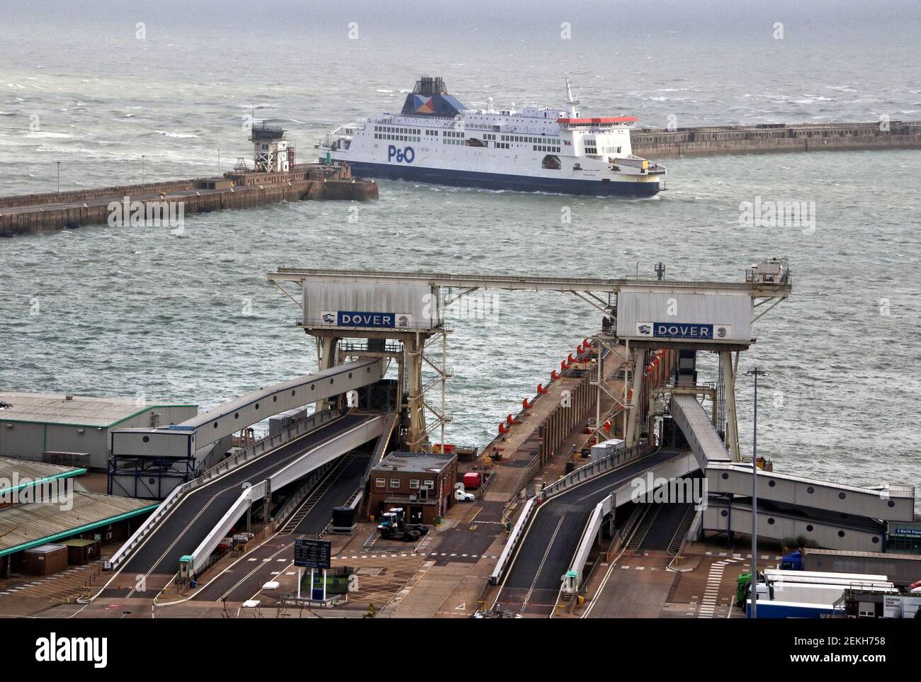 Foot ferry sign hi-res stock photography and images - Alamy