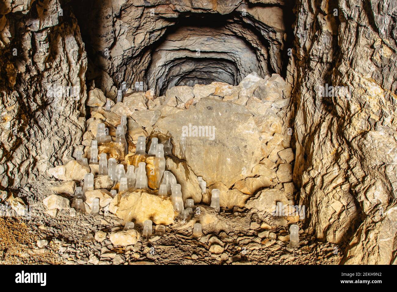 Fascinating ice formations and icicles in Chlum limestone quarry and ...