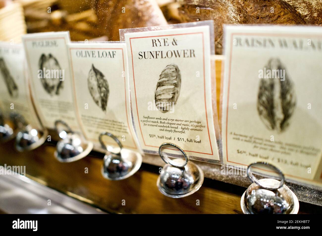Artisan bread display hi-res stock photography and images - Alamy