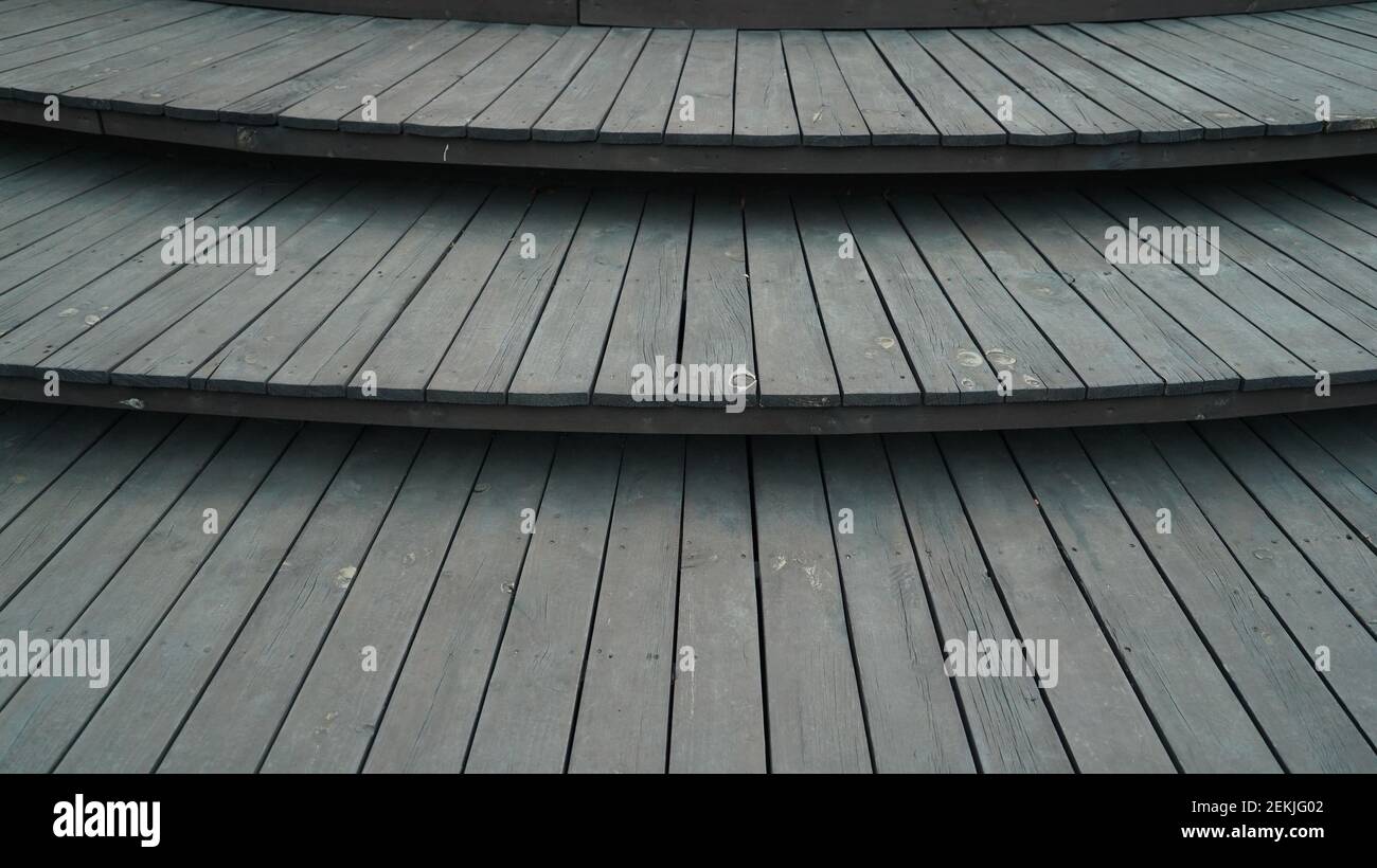 Overlapping Circular Wooden Plank Floor Stock Photo - Alamy