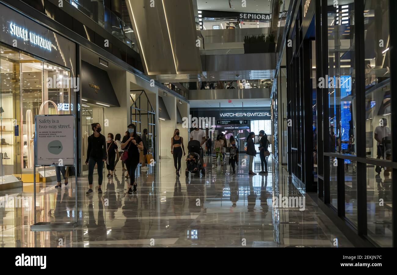 Visitors inside the recently reopened Hudson Yards mall in Manhattan on ...