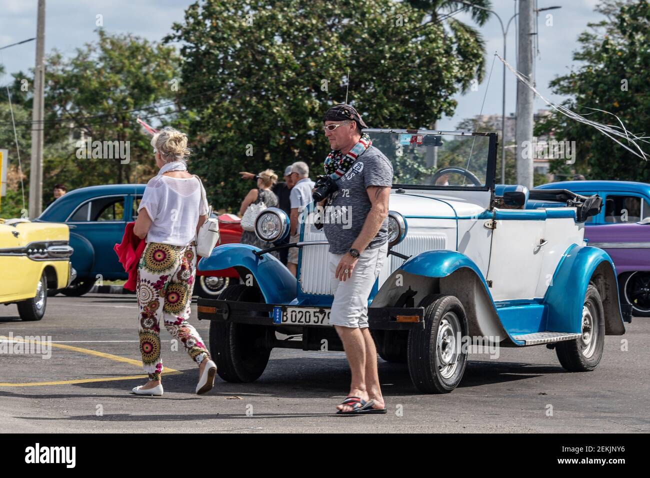 Foreign tourists vintage car, Havana, Cuba, 2017 Stock Photo - Alamy