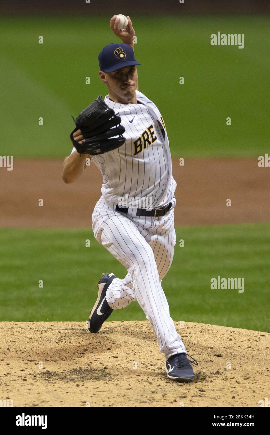 September 16, 2020: Milwaukee Brewers relief pitcher Brent Suter #35 ...