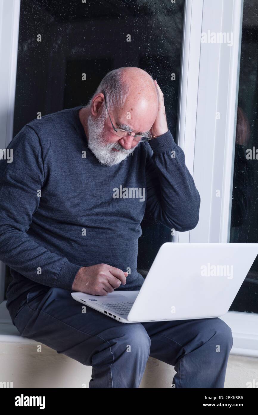 Old Man Confused Computer High Resolution Stock Photography and Images ...