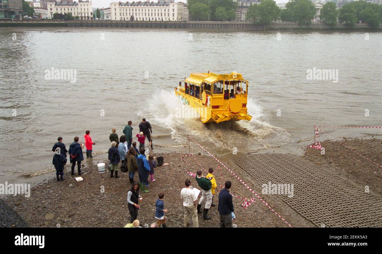 fun on the foreshore, London Duck Tours Amphibious boat rolls down the ...