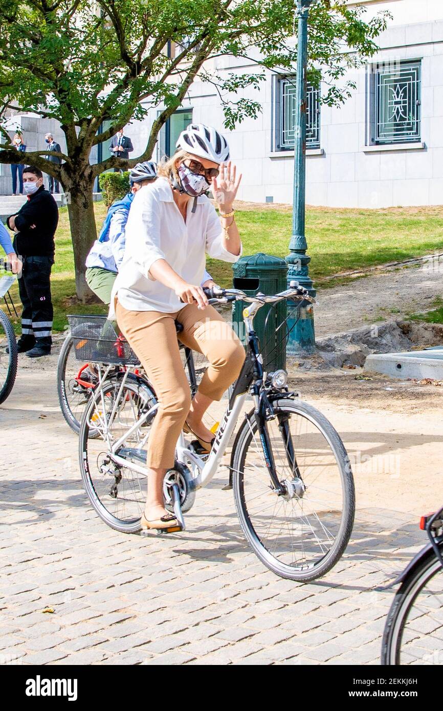 Queen Mathilde of Belgium on the bike cycling due to car-free Sunday ...