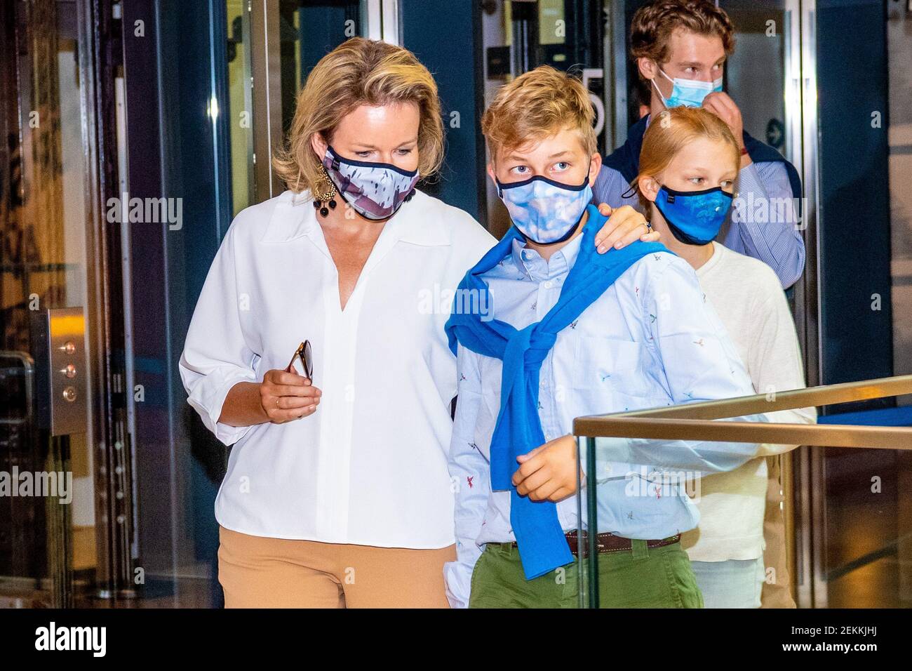 Queen Mathilde and Prince Emmanuel on the bike cycling due to car-free ...